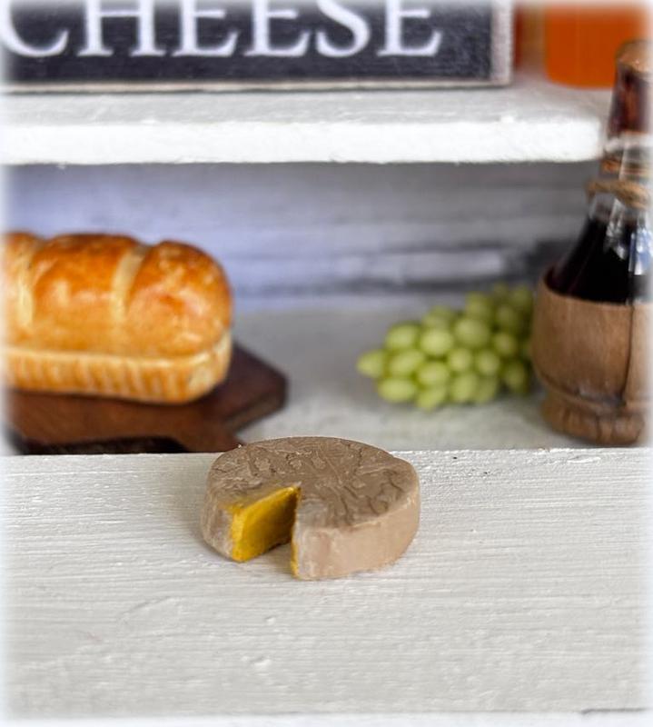 Brie Cheese - Small - 1.5 cm diameter - Miniature – Dollhouse ...