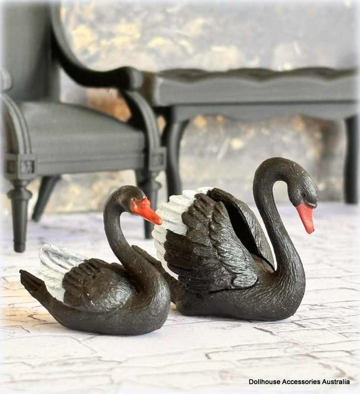 Black Swans - Pair - Miniature – Dollhouse Accessories Australia