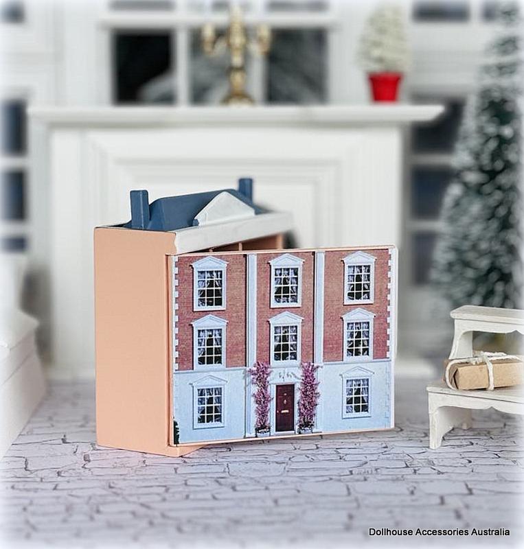 Mini Montgomery House - 8 cm high - Miniature – Dollhouse Accessories ...