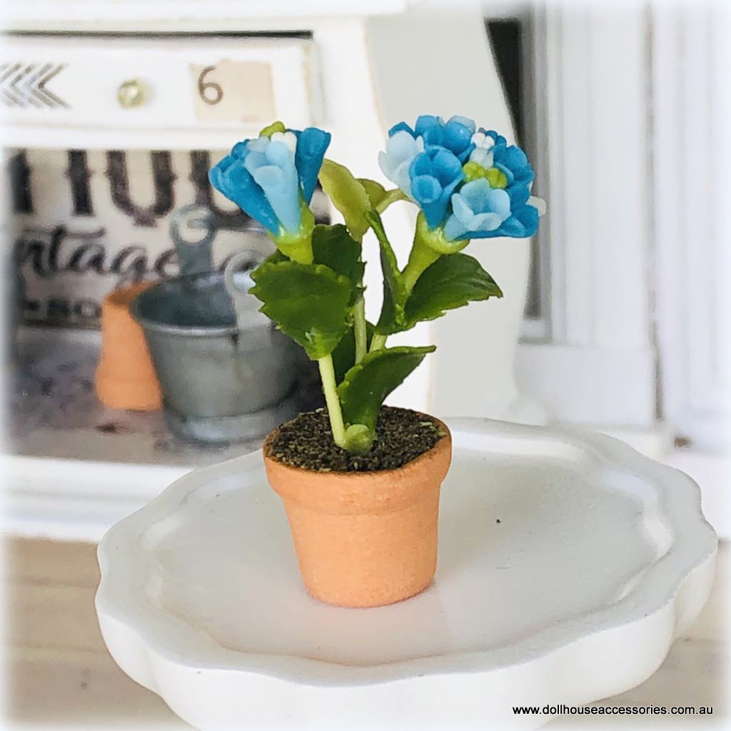 Blue Cluster Flower in Pot - Miniature – Dollhouse Accessories Australia