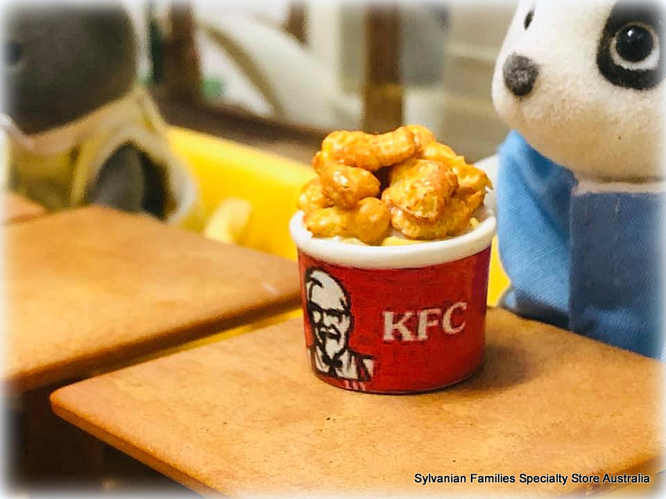KFC Bucket of Chicken - Miniature – Dollhouse Accessories Australia