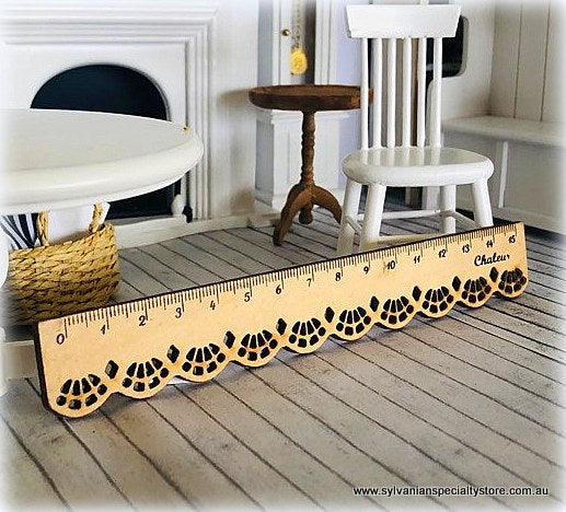 Wooden Vintage-style Ruler - 15 cm – Dollhouse Accessories Australia